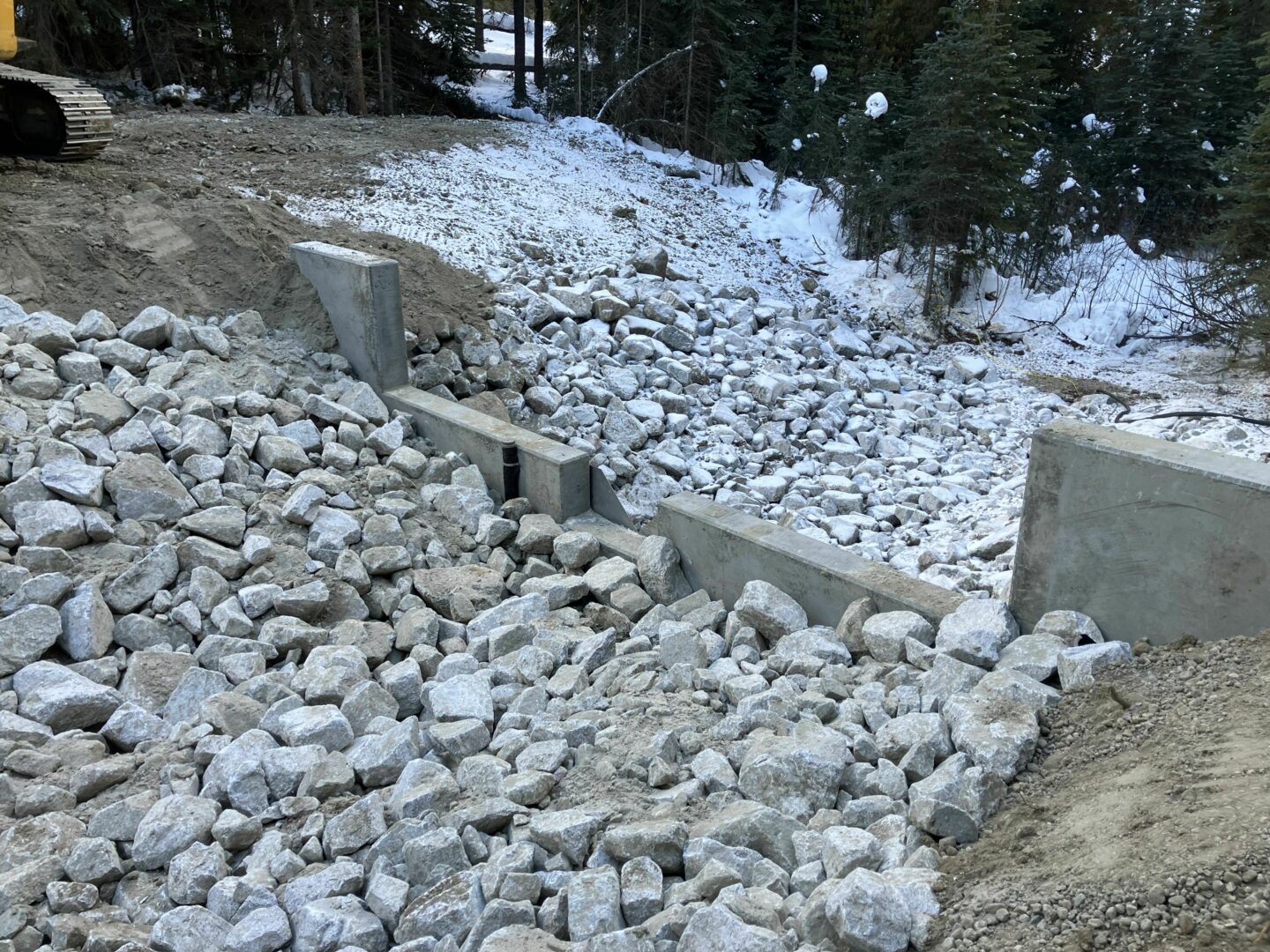 Isintok Dam Spillway Upgrade | Bluepoint Construction